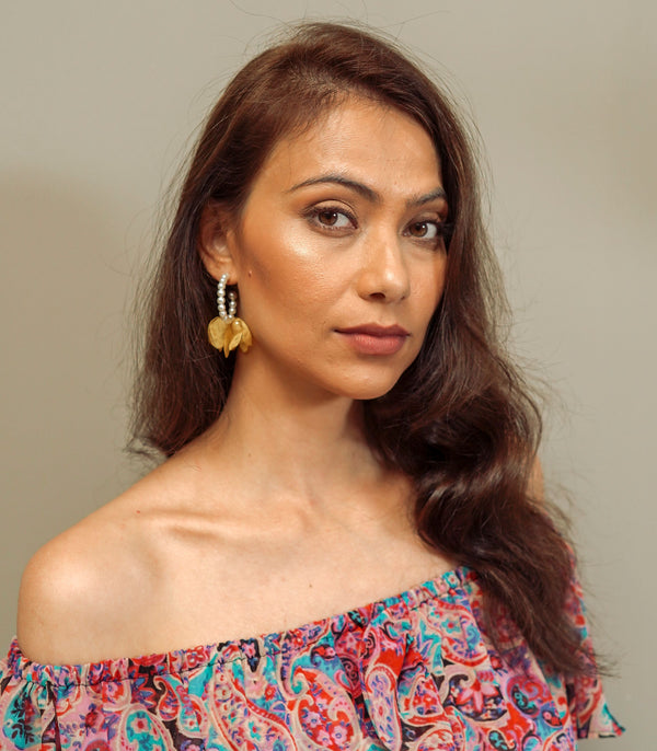 Tumi Flower Drop Pearl Hoop Earrings - Seek The Uniq